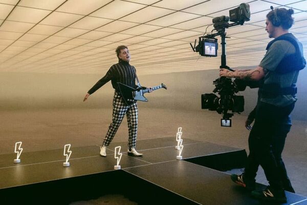 How to Make a Music Video: A Step-by-Step Guide for Musicians - J.Scalco